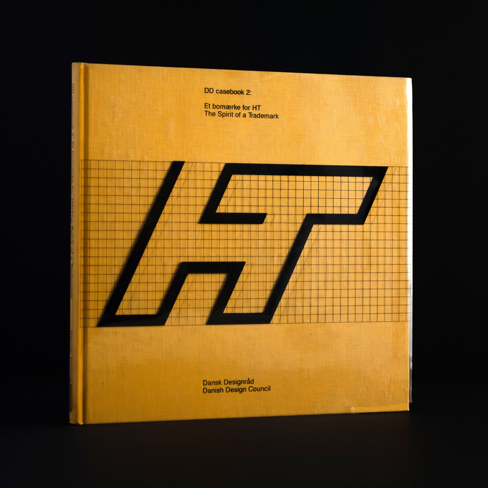 DD Casebook 2: The Spirit of a Trademark – Logo Books